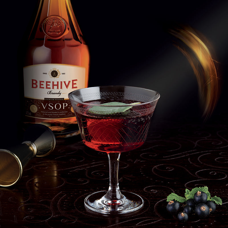 Beli Beehive VSOP Brandy 700ml di Minuman.com | Free Ongkir